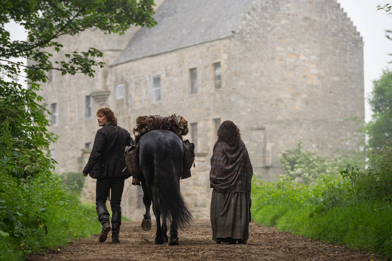 Midhope Castle - Aka 'Lallybroch', the Ancestral Home of Jamie Fraser ...